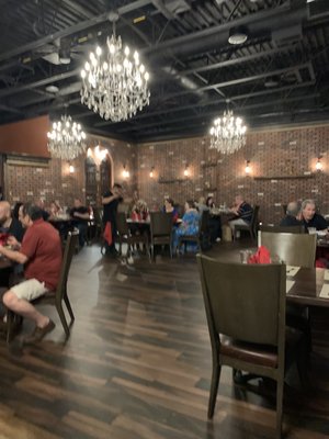 LAILA - Updated November 2024 - 310 Photos & 239 Reviews - 45 Page Ave ...