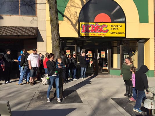 DR. DISC - Updated August 2025 - 12 Reviews - 471 Ouellette Avenue ...