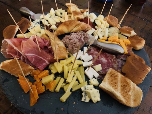 CHEESE CAVE - Updated August 2024 - 353 Photos & 340 Reviews - 325 Yale ...