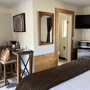 STRAWBERRY VALLEY INN - Updated June 2025 - 86 Photos & 151 Reviews ...