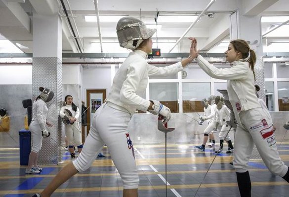 MANHATTAN FENCING CENTER - 20 Photos & 15 Reviews - 15 W 37th St, New ...
