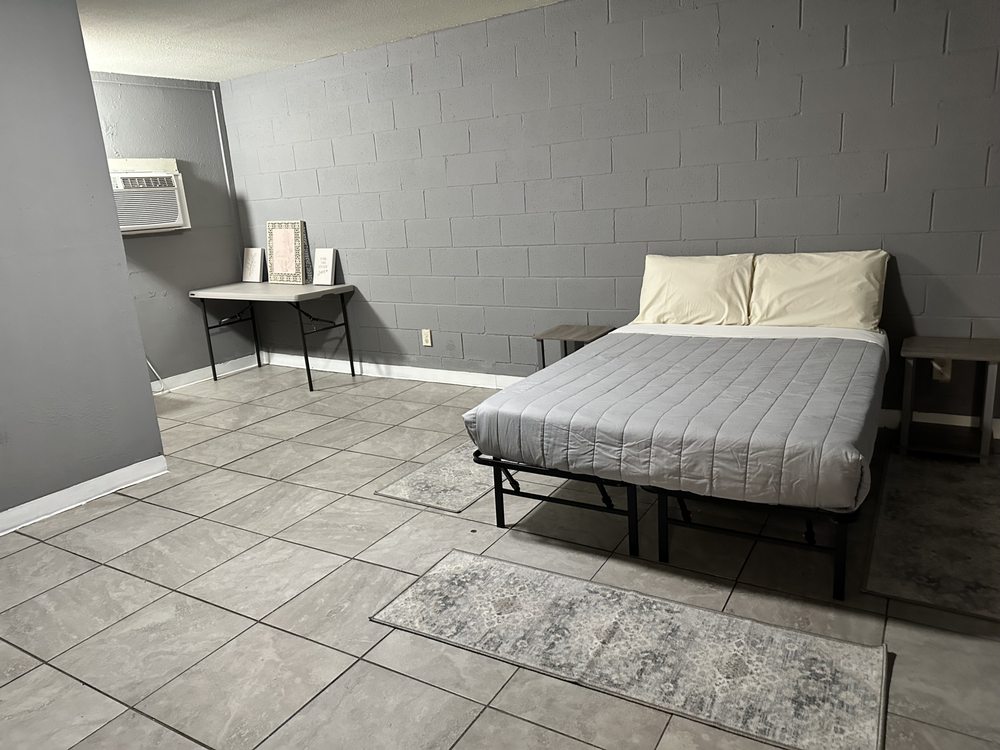 SUNSET MOTEL - Updated May 2026 - 12 Photos - 6000 Boulder Hwy, Las ...