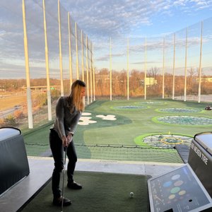 TOPGOLF - 179 Photos & 130 Reviews - 5820 Rockside Woods Blvd N ...