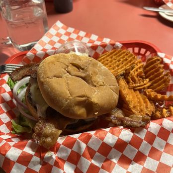 DEDE’S FARMHOUSE CAFE - Updated October 2024 - 51 Photos & 30 Reviews ...