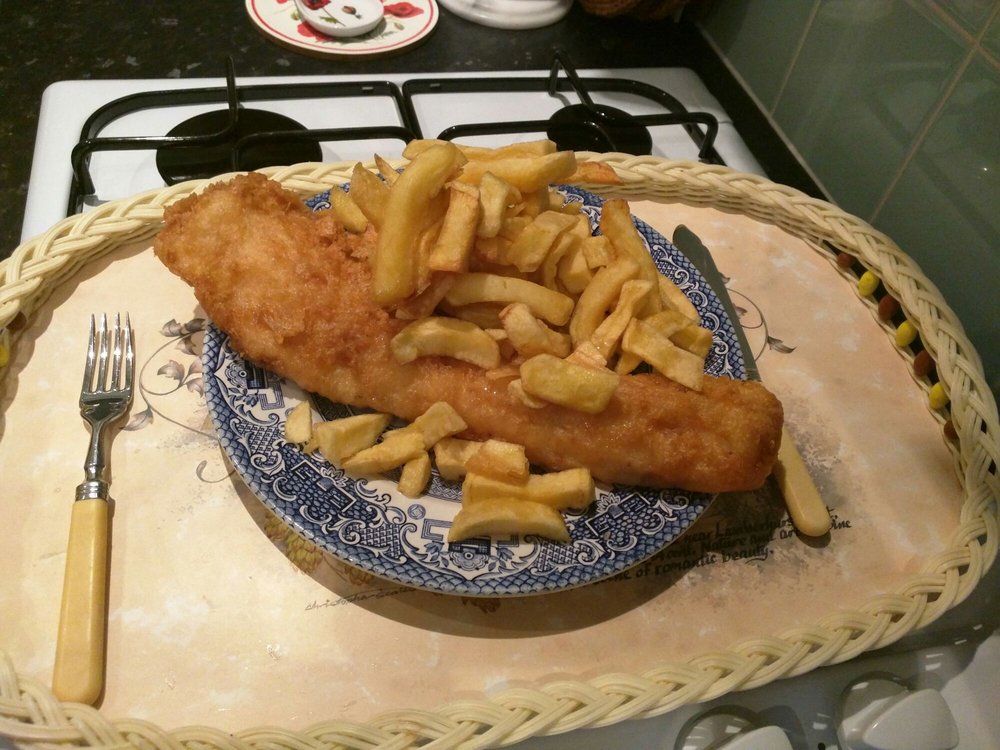 MICHAEL’S FISH SHOP - 5 New Parade, Leatherhead, Surrey, United Kingdom ...