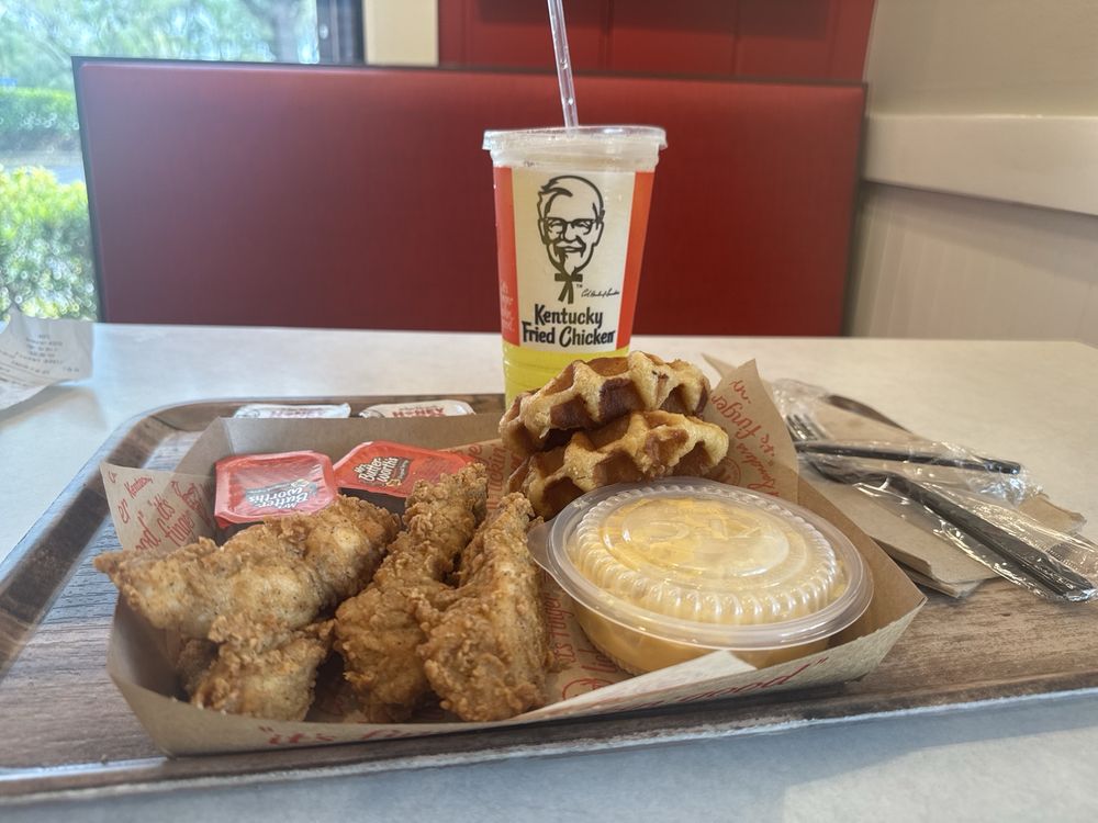 KFC - Updated May 2025 - 10 Photos & 17 Reviews - 14081 SW 88th St ...