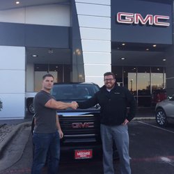 NYLE MAXWELL GMC - 22 Photos & 137 Reviews - 3000 Interstate 35, Round ...