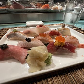 PERRY’S RESTAURANT - Updated July 2024 - 758 Photos & 861 Reviews ...