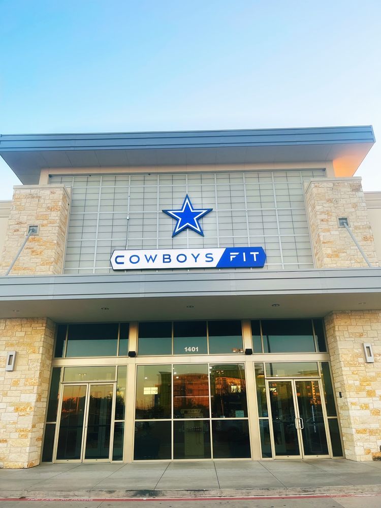 COWBOYS FIT - Updated November 2025 - 39 Reviews - 1401 Town Center Dr ...