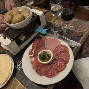 PAIN VIN FROMAGES - 288 Photos & 262 Reviews - 3 rue Geoffroy-l'Angevin ...