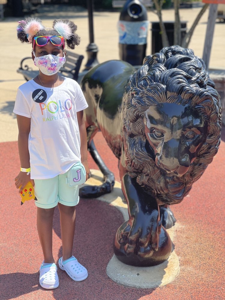 BALTIMORE ZOO GIFT SHOP AT INNER HARBOR - Updated September 2024 - 301 ...