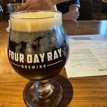 FOUR DAY RAY BREWING - Updated July 2024 - 1094 Photos & 845 Reviews ...