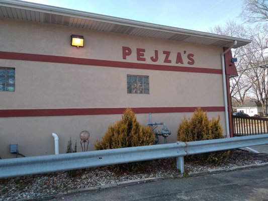 PEJZA’S LYDICK TAVERN - Updated September 2025 - 34 Photos & 56 Reviews ...