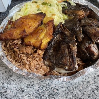 Breezes island grill store