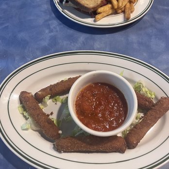 PUTNAM RESTAURANT - Updated June 2025 - 68 Photos & 105 Reviews - 373 ...