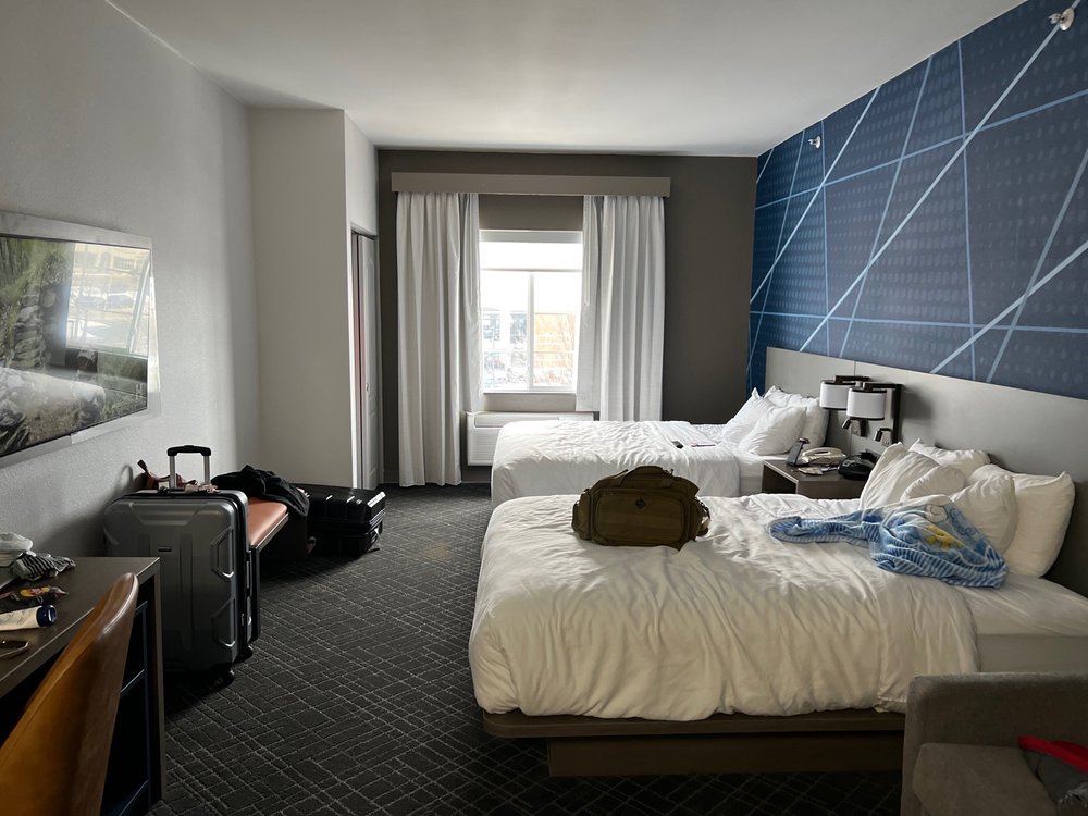 COMFORT SUITES - Updated January 2026 - 55 Photos & 39 Reviews - 2480 ...