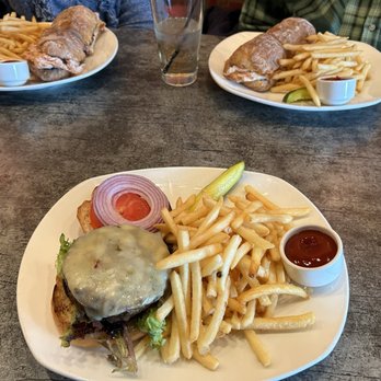 CREW - Updated August 2025 - 304 Photos & 462 Reviews - 2290 South Rd ...