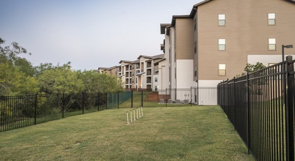 LORETTO AT CREEKSIDE - Updated September 2024 - 31 Reviews - 7319 N ...