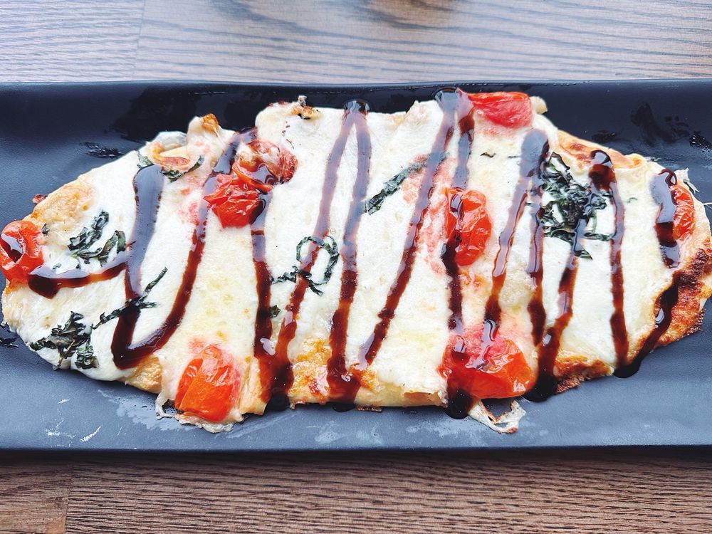 PAR 3 - Updated December 2024 - 100 Photos & 12 Reviews - 1 Levee Wy ...