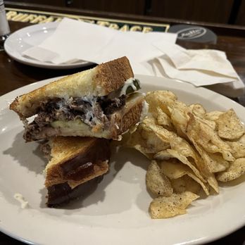 MACKLE’S TABLE & TAPS - Updated December 2025 - 88 Photos & 165 Reviews ...