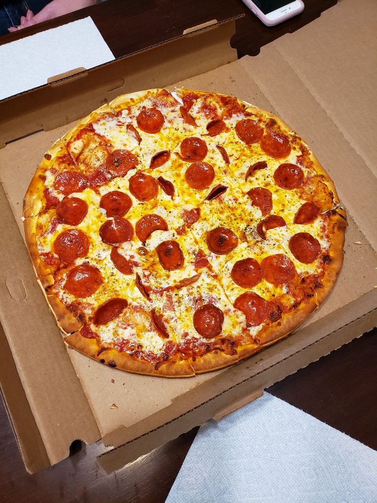 LOUIE’S PIZZA - 27 Photos & 48 Reviews - 1468 E Chicago Ave, Naperville ...