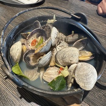 SIMMER CLAW BAR - Updated November 2024 - 568 Photos & 372 Reviews ...