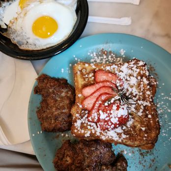 BLUE MOON TOO - Updated October 2024 - 1220 Photos & 667 Reviews - 1024 ...