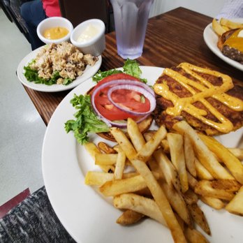 Q CAFE - Updated May 2025 - 105 Photos & 101 Reviews - 122 N Broad St ...