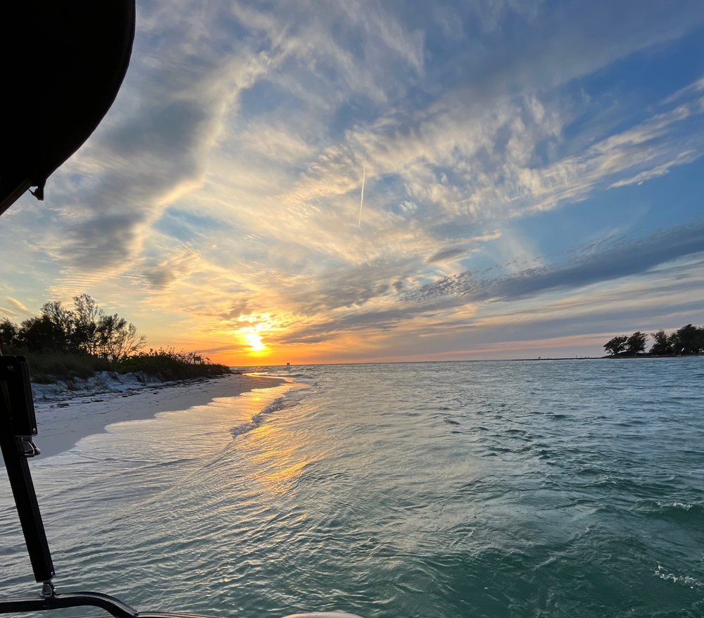 AMI DISCOVERY CHARTERS - Updated July 2024 - 23 Photos - 1507 Gulf Dr S ...