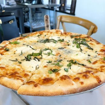 THE MISSION SQUARE RESTAURANT & LOUNGE - Updated December 2024 - 634 ...