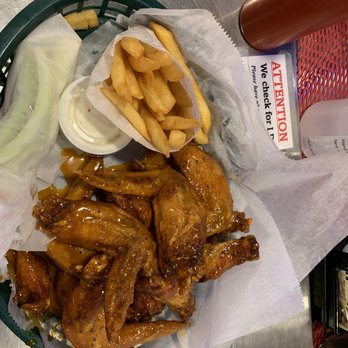 WING BASKET - Updated December 2025 - 27 Photos & 23 Reviews - 713 N ...