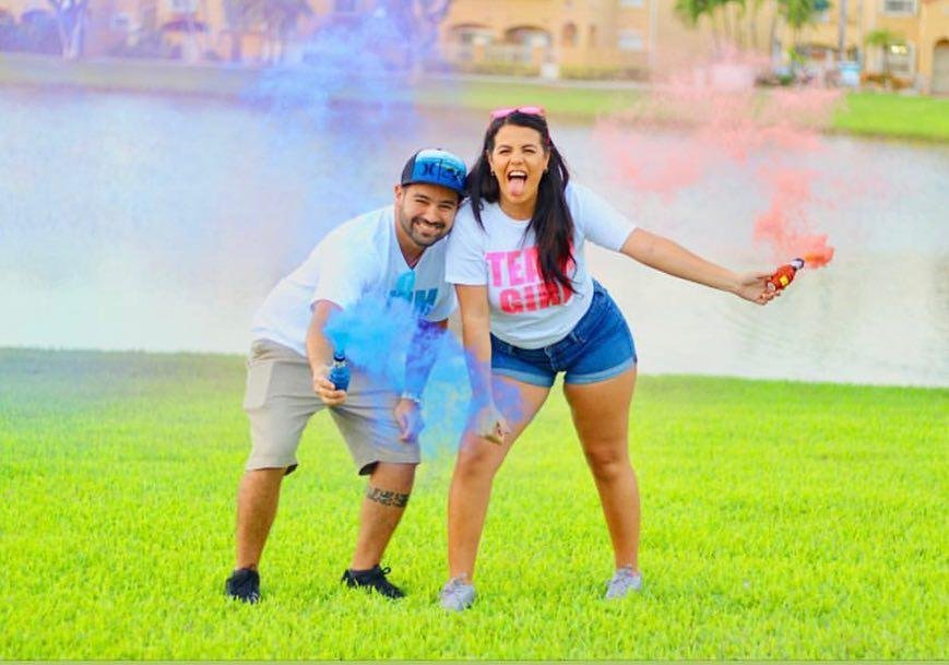 THE FIREWORKS LADY - Updated July 2025 - 1625 W 49th St, Hialeah ...