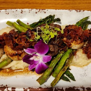 SNAPPERZ GRILL & STEAM BAR OF EMERALD ISLE - Updated April 2026 - 144 ...