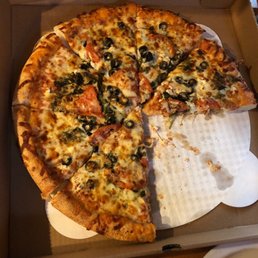 GH PIZZA - Updated August 2024 - 80 Photos & 192 Reviews - 75 Main St ...