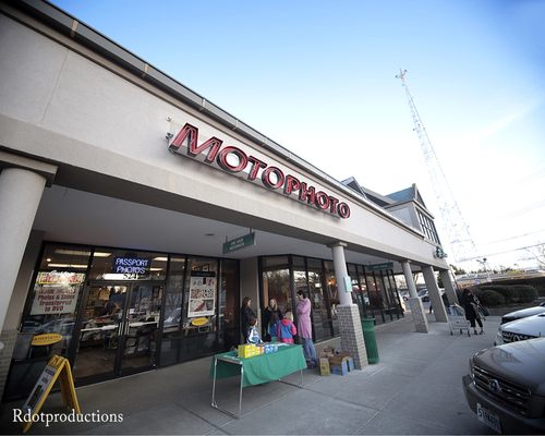 MOTOPHOTO - Updated December 2025 - 23 Photos & 35 Reviews - 5249 River ...