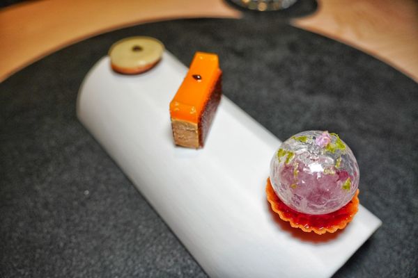 LSL - Updated October 2025 - 52 Photos - 2066 Avenue Road, Toronto ...