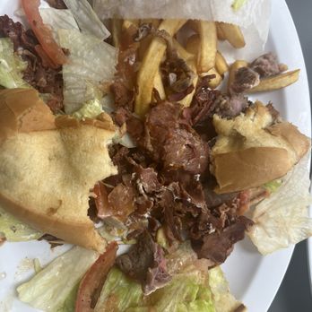 TOM’S JR BURGERS - Updated September 2025 - 128 Photos & 172 Reviews ...