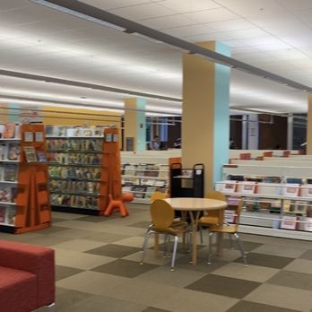 CHAMPAIGN PUBLIC LIBRARY - Updated October 2025 - 11 Photos & 49 ...