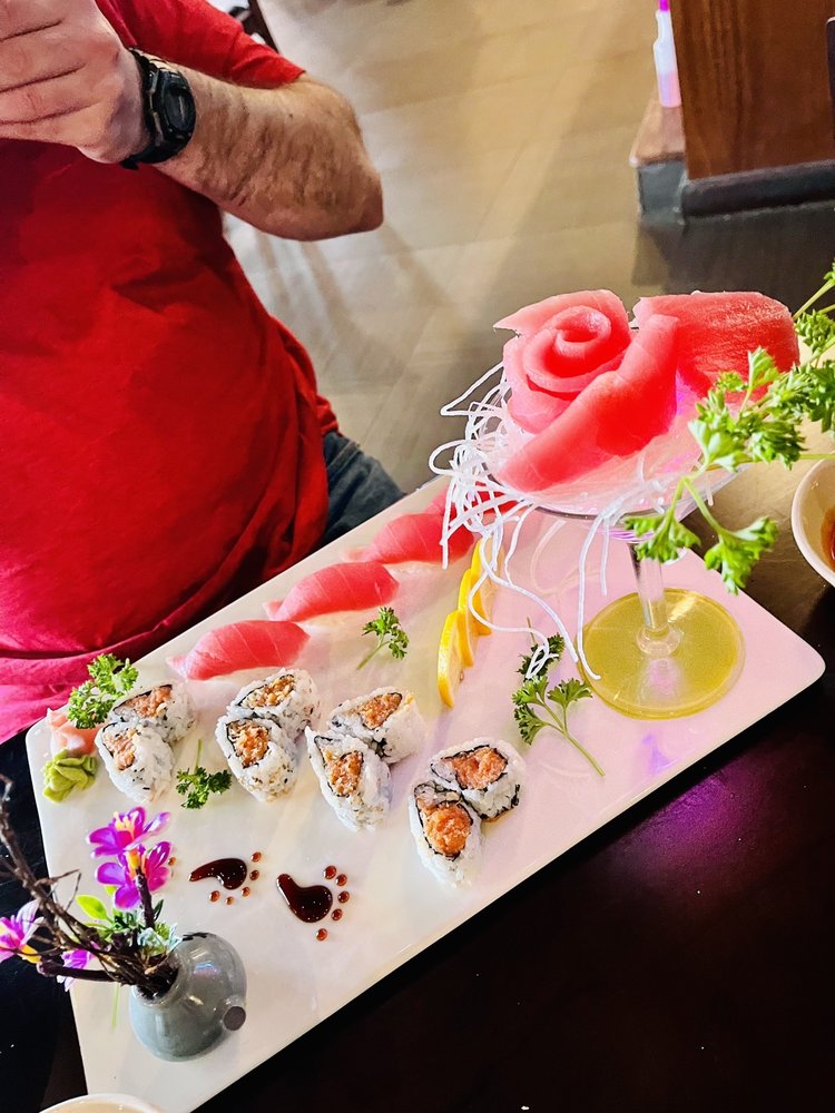 RED GINGER - 67 Photos & 61 Reviews - 2230 Edgewood Rd SW, Cedar Rapids ...