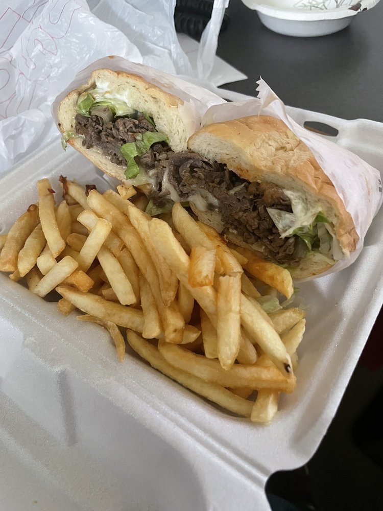 CHECKERS DELI & CAFE - 12 Photos & 16 Reviews - 4270 Henninger Ct ...