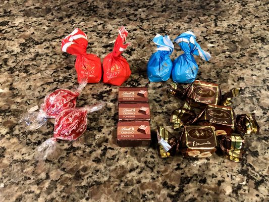 LINDT CHOCOLATE SHOP - Updated October 2025 - 77 Photos & 14 Reviews ...