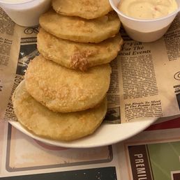 HUGGIN’ MOLLY’S - Updated July 2025 - 117 Photos & 95 Reviews - 129 ...