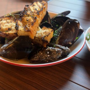 FOUR BRICKS BY LA CROSTA - Updated July 2024 - 121 Photos & 47 Reviews ...