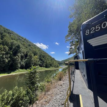 POTOMAC EAGLE SCENIC RAILROAD - Updated August 2024 - 103 Photos & 74 ...