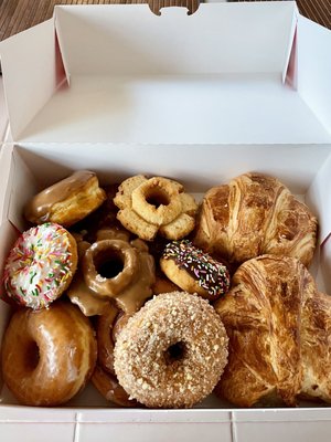 DONUT FACTORY - Updated January 2026 - 111 Photos & 69 Reviews - 790 ...