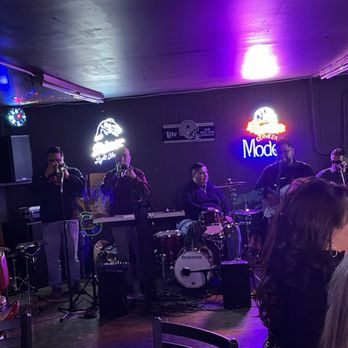 TEXAS ICE HOUSE - Updated October 2025 - 29 Photos - 2350 Decatur Ave ...