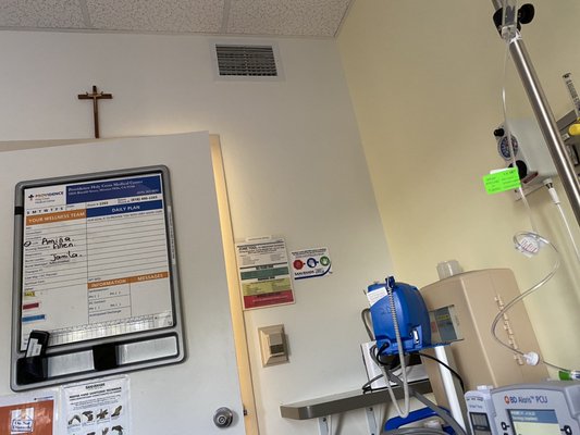 PROVIDENCE HOLY CROSS MEDICAL CENTER - Updated May 2025 - 96 Photos ...