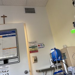 PROVIDENCE HOLY CROSS MEDICAL CENTER - 73 Photos & 255 Reviews - 15031 ...