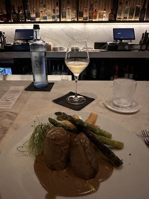 LALA - Updated October 2024 - 36 Photos & 16 Reviews - 1000 The Mall Of ...