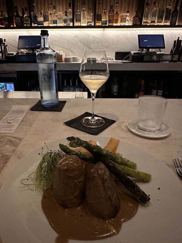 LALA - Updated March 2025 - 63 Photos & 27 Reviews - 1000 The Mall Of ...